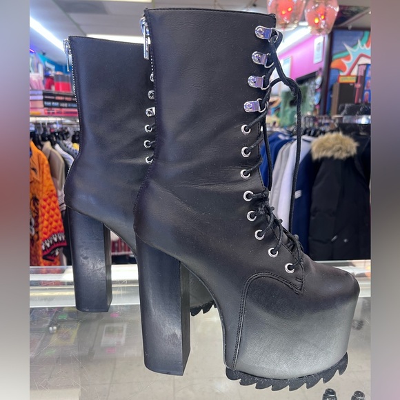 Current Mood | Shoes | Current Mood Black Platform Laceup Boots | Poshmark